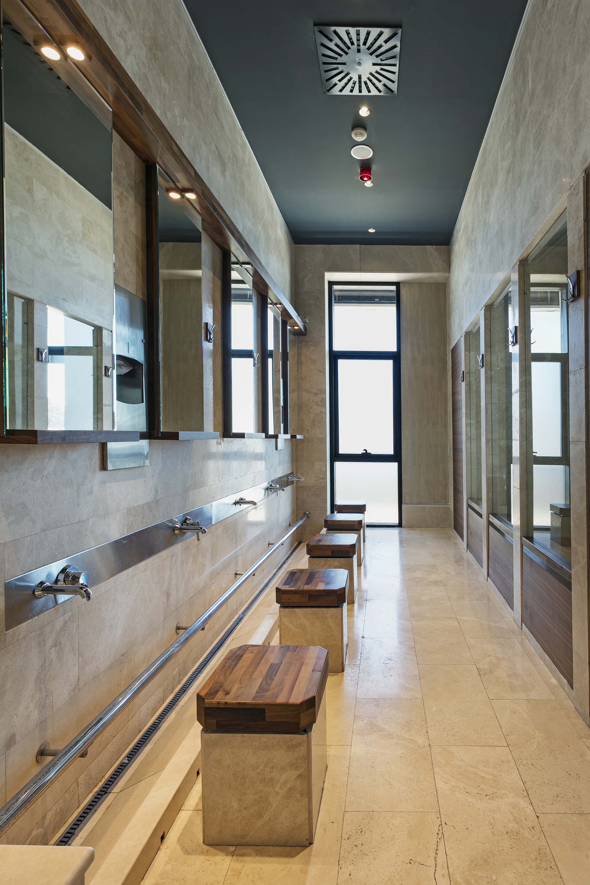 Antalya’nın En Modern ve Bakımlı Mescidi Mall of Antalya’da!